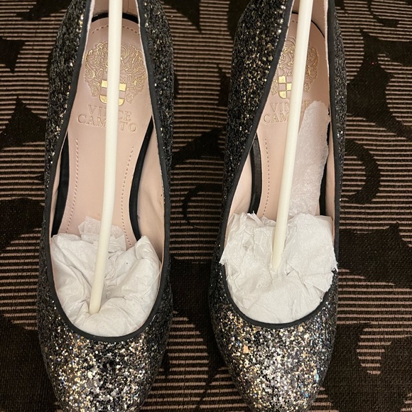 Vince Camuto | Shoes | Vince Camuto Glitter Block Heel Pumps | Poshmark